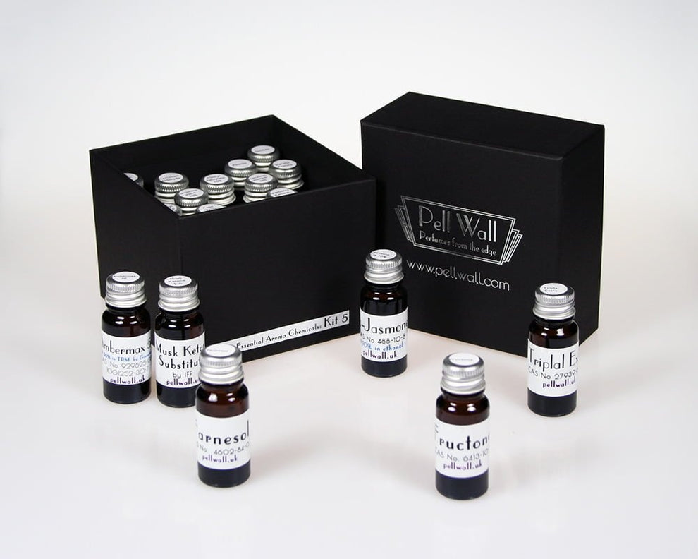 100 Essential Aroma Chemicals - All five kits together – Pell Wall